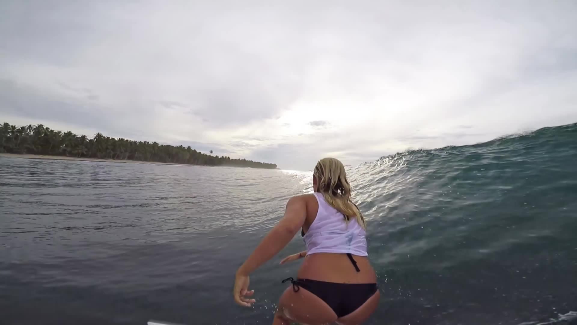 Impending wave... of passion... - Coub