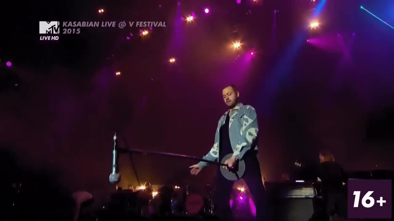 Cocks in all directions - Coub