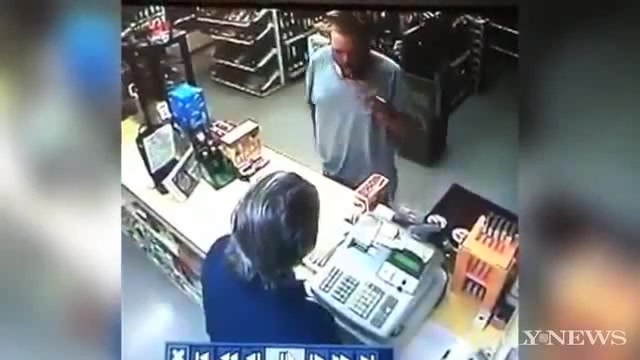 Robber pulls gun, liquor store clerk is faster - Coub