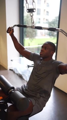 Gym freaks fights back - Coub