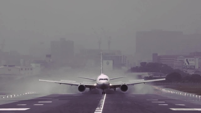 Landing of the plane - Coub