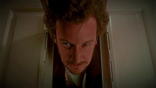 He's been home alone for too long🎉 #NewYearCoub - Coub