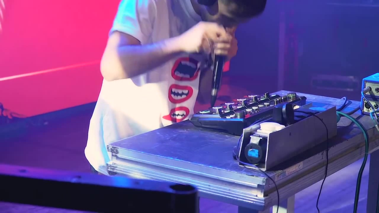 Атмосфера на Beatbox Battle 2019 - Coub