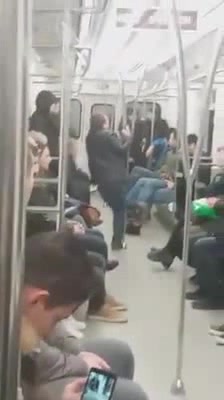 სტრიპტიზი მეტროში/Strip in the subway - Coub