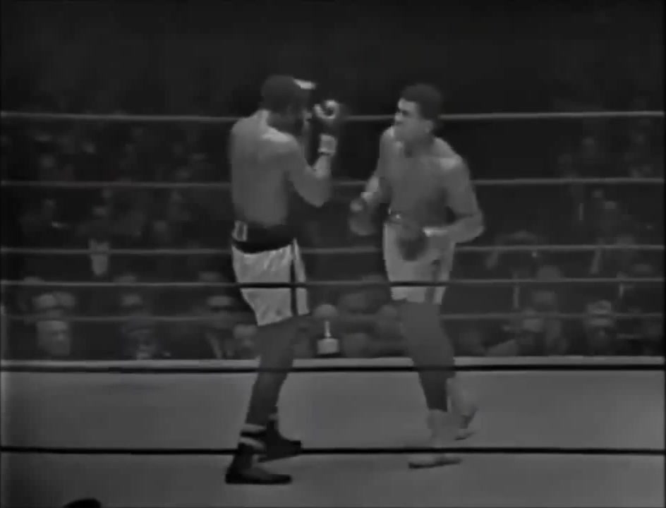 Muhammad Ali - powerful blows - Coub