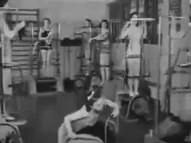 Lost in history - Woman's gym in the 1940s. - Coub