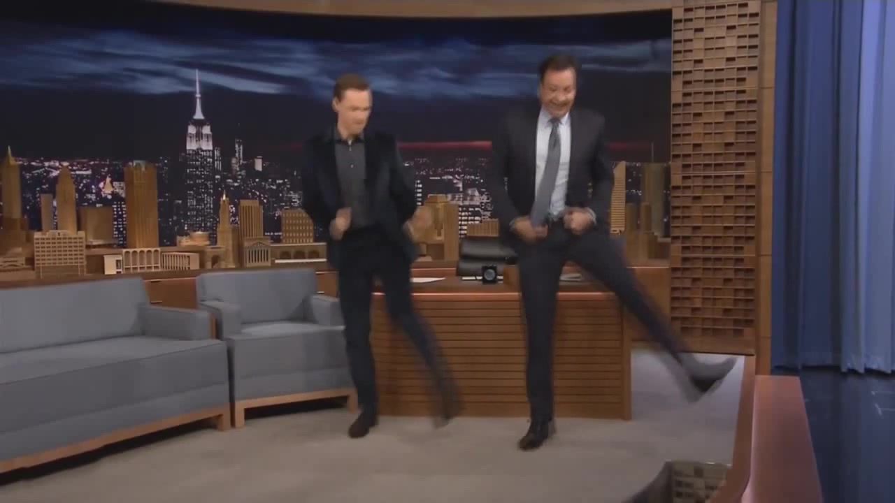 Benedict Cumberbatch and Jimmy Fallon funny dance on the Tonight show ...