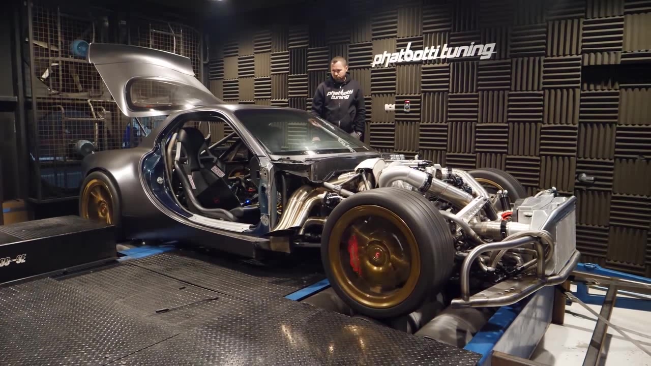 WORLD’S FIRST 1000HP AWD BILLET 4 ROTOR RX-7 - Coub