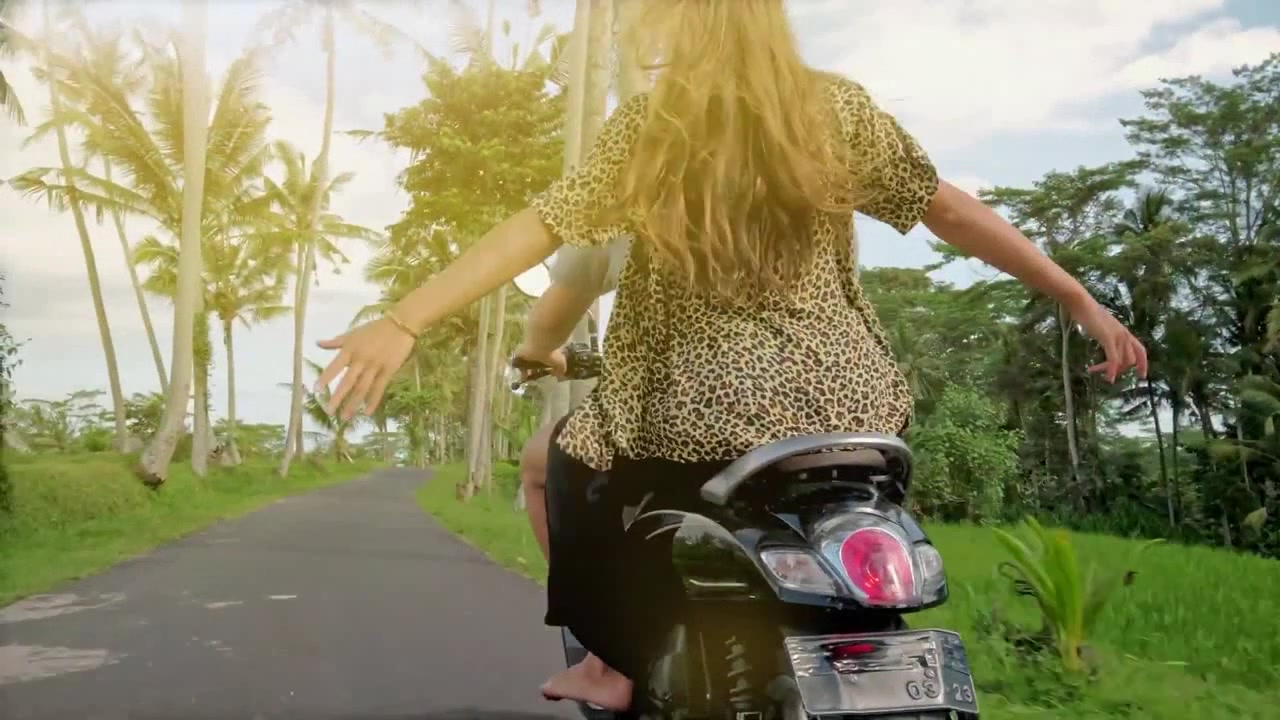 CarolAlbert - Perfect Sunday - Coub