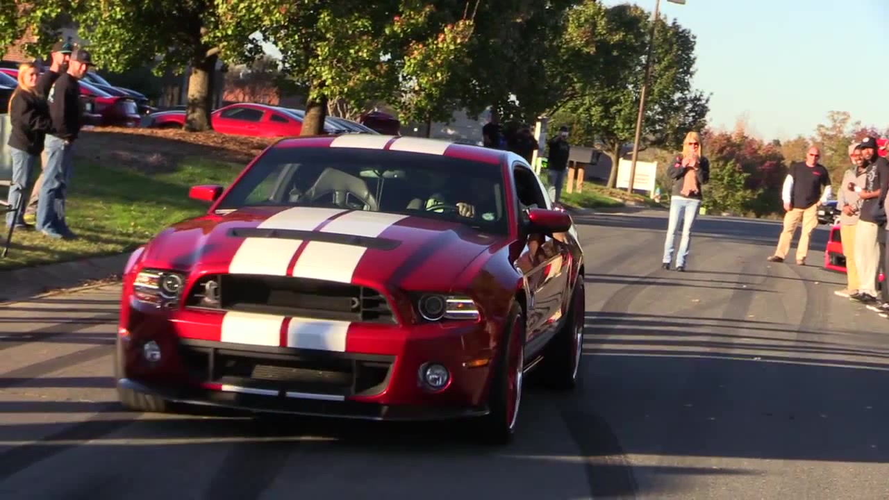 Shelby GT500 crashes into Brand New Truck - Coub