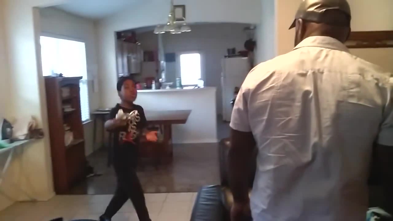 Raging Dad Breaks Xbox Controller - Coub