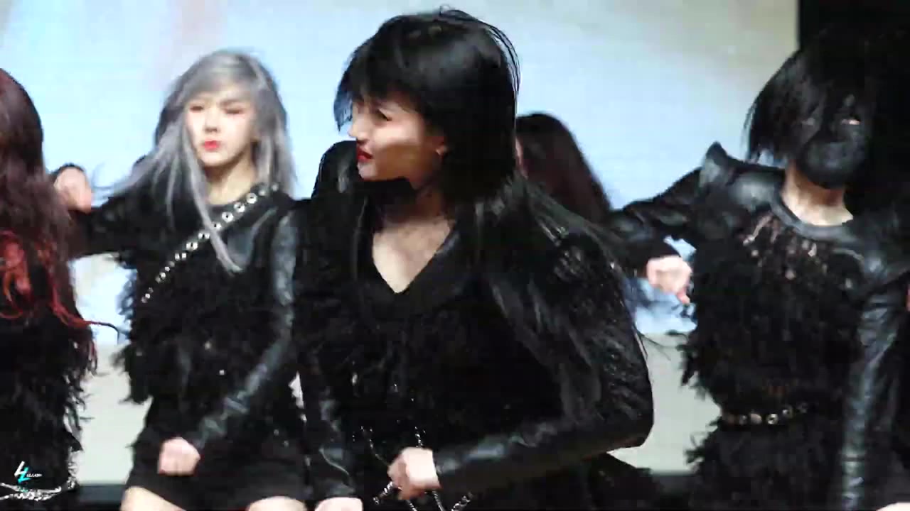 Siyeon scream - Coub