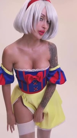 @lera_himera Nier's 2B Snow White original - Coub