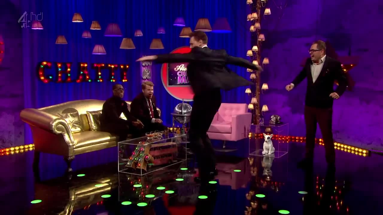 Tom Hiddleston dancing on Chatty Man - Coub