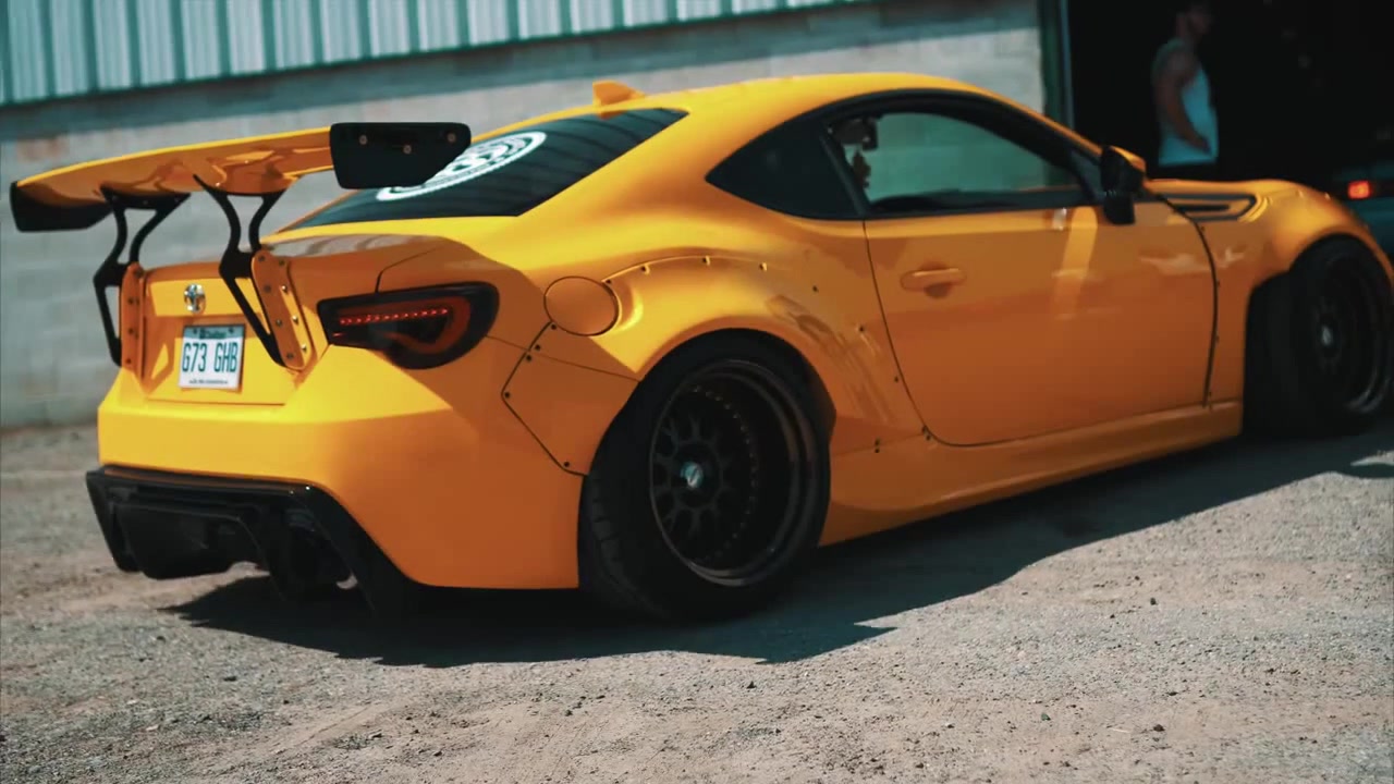 Yellow GT 86 * - Coub