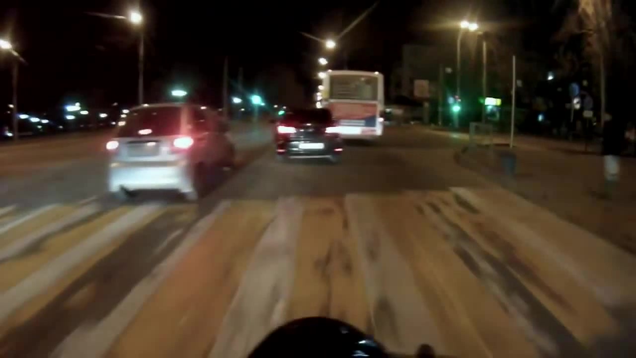 Fast driving in close traffic - Coub