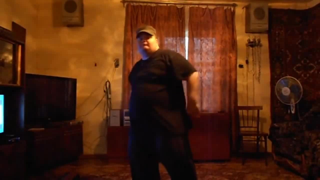 Vovamas отжигает на Танцуют все под Prodigy - Coub