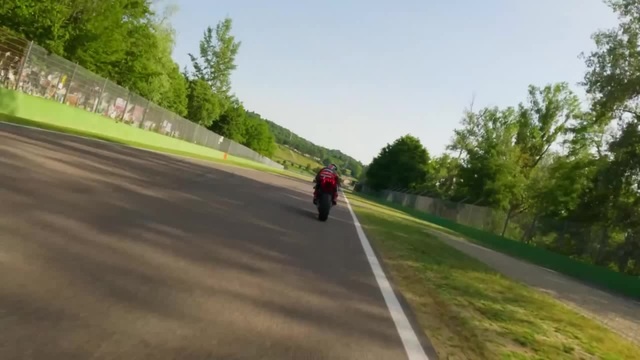 New Ducati Panigale V4 2025 - Coub