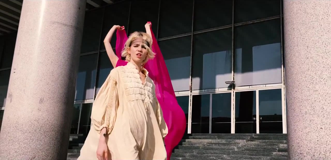 Grimes - Butterfly - Coub