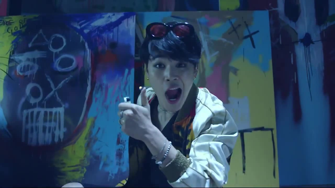 방탄소년단 '불타오르네 (FIRE)' MV || 불타오르네 (It’s on fire) - Coub