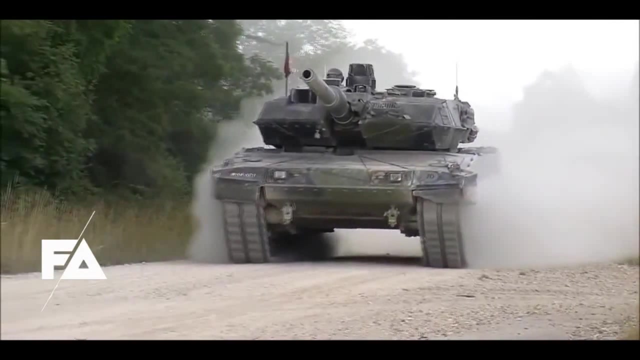 Tank Leopard 2 in action 2016 - Coub