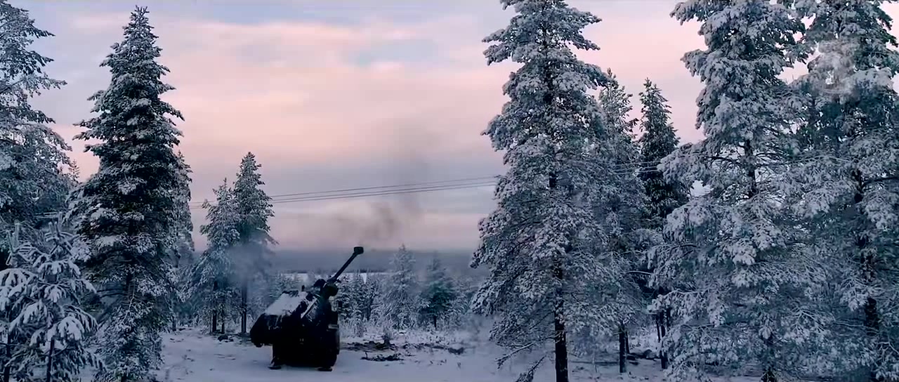 Как горячо бывает в холодном лесу // Fire in the winter forest - Coub