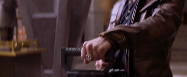 Two Swords Against a Machine Gun - Coub