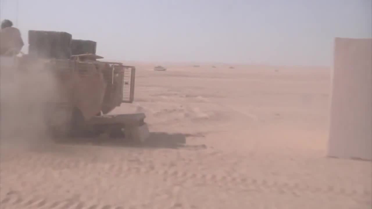 US Army Using Its Best Weapons During Desert Attack - M1 Abrams/ AH-64 / F-15 etc. in Action - Coub