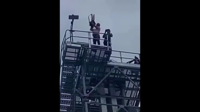 Тег добавь: "Стульчак Вергилия" - ULTIMATE Shitpost approaching - Coub