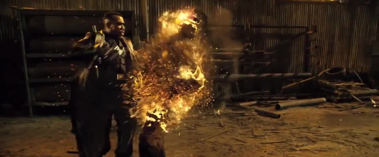 Blade - [Scene with a knife] - Coub