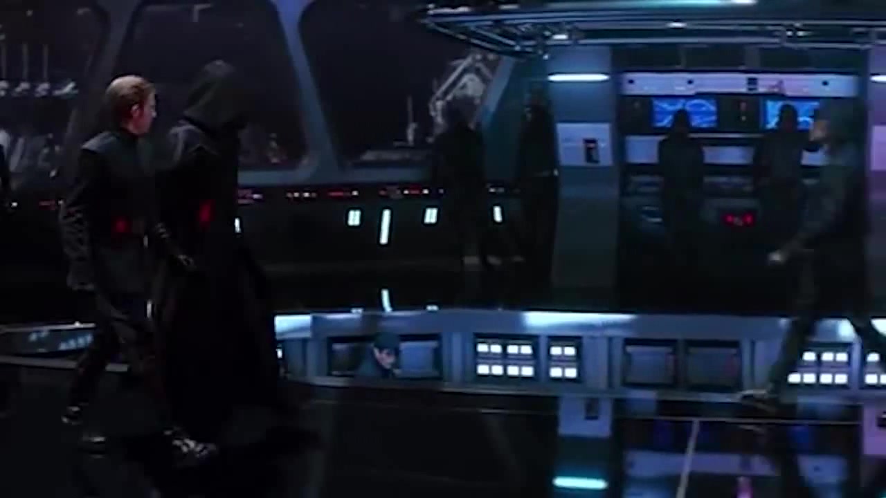 One is a genius, the other's insane - Coub