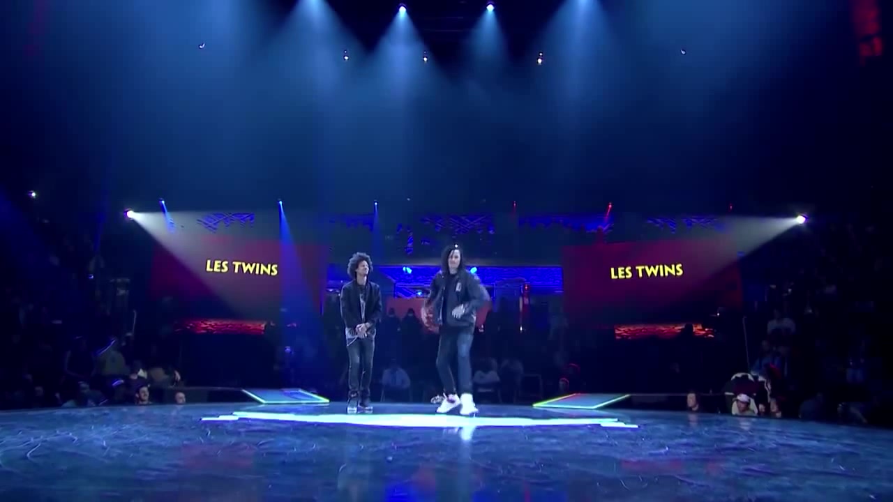 Les Twins ( близницы ) вот это да - Coub