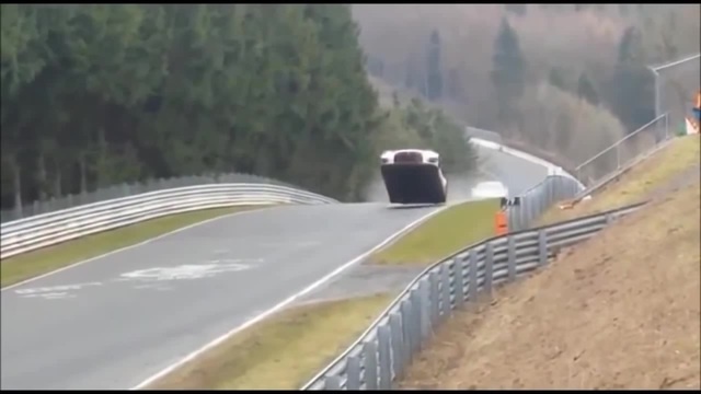 Nissan GTR Nismo fly at the Nurburgring - Coub
