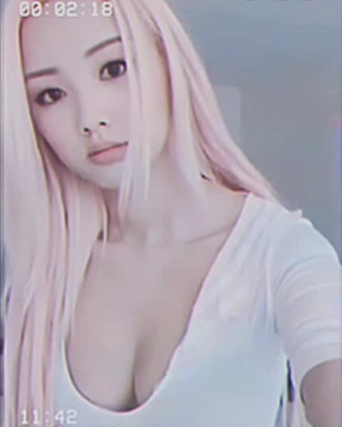 1 girl instagram: @vyvan.le | 2 girl instagram: @rachelc00k | 3 girl instagram: @eeelyeee | 4 ...