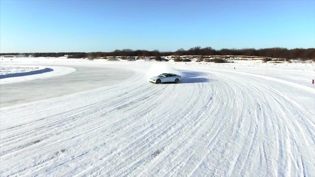 Xpeng P7 drifting on snow - Coub