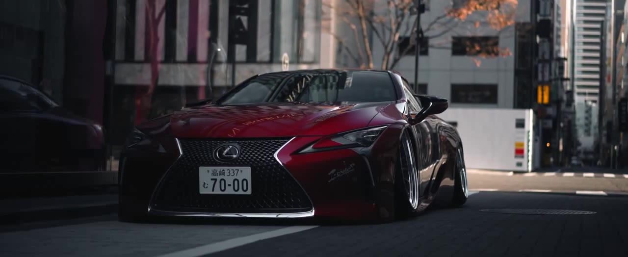 Toru's Bagged Lexus LC500 | 4K - Coub