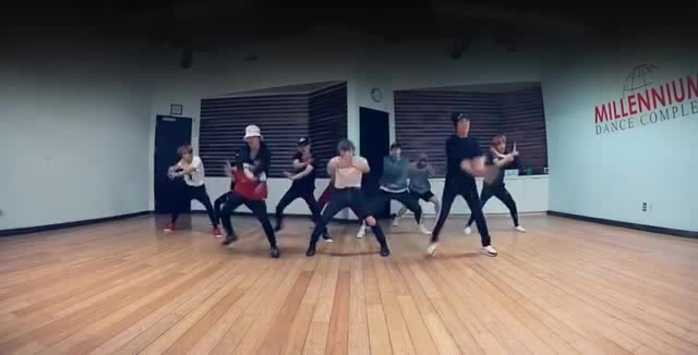 NCT 127 엔시티 127 'Regular (English Ver.)' Dance Practice - Coub