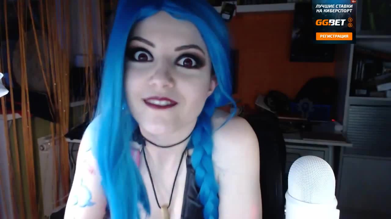 ОЛЯША ПЕРЕДАЕТ ПРИВЕТ - Coub