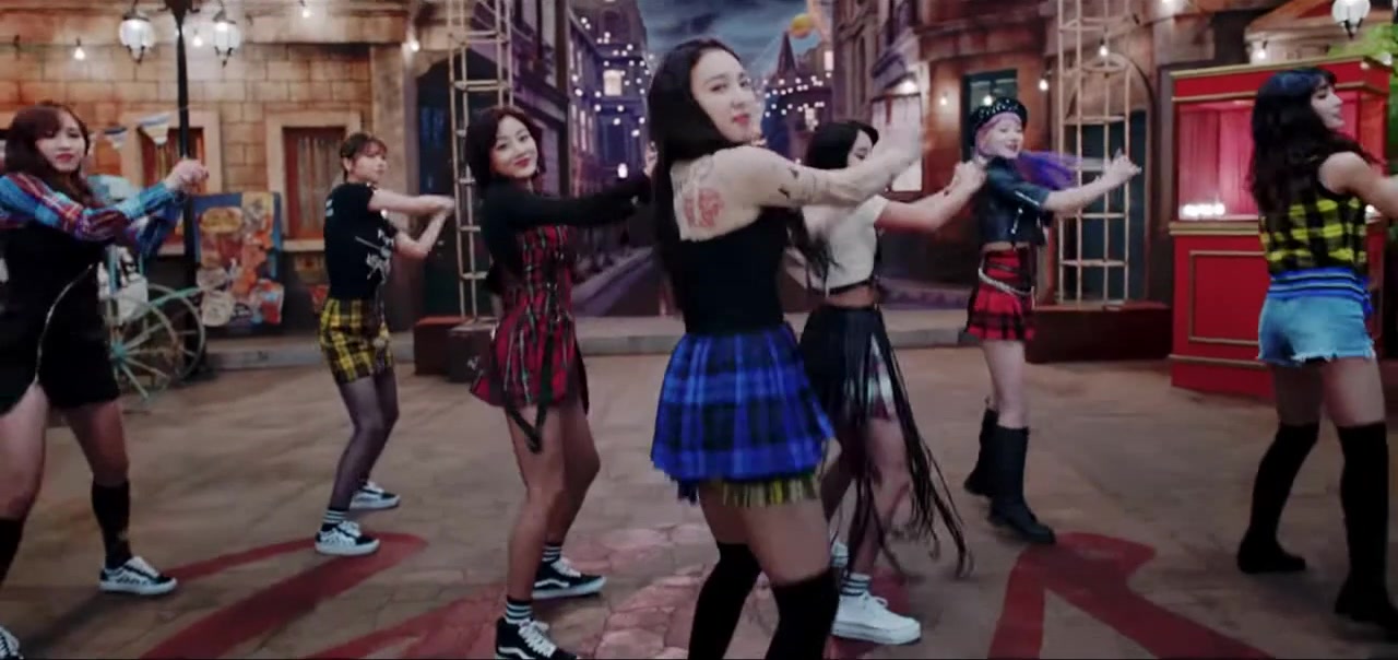 TWICE "YES or YES" - Coub