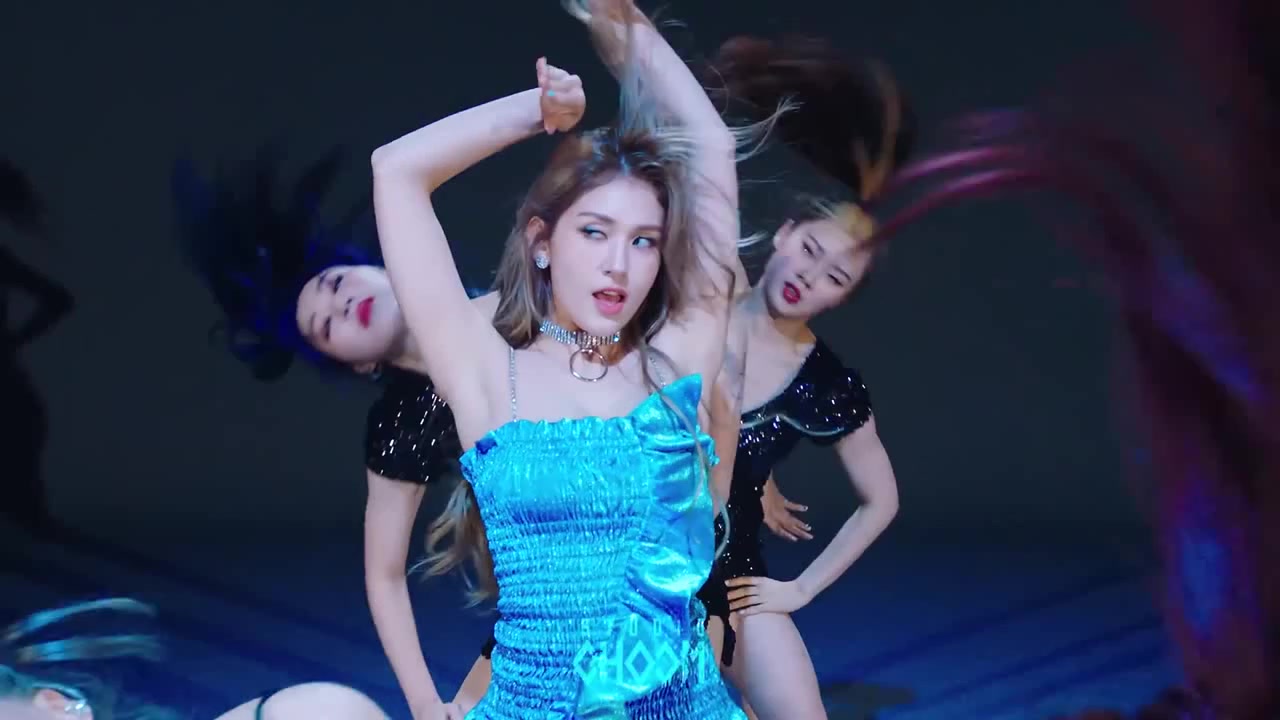 [BE ORIGINAL] SOMI(전소미) ‘What You Waiting For’ (4K) - Coub