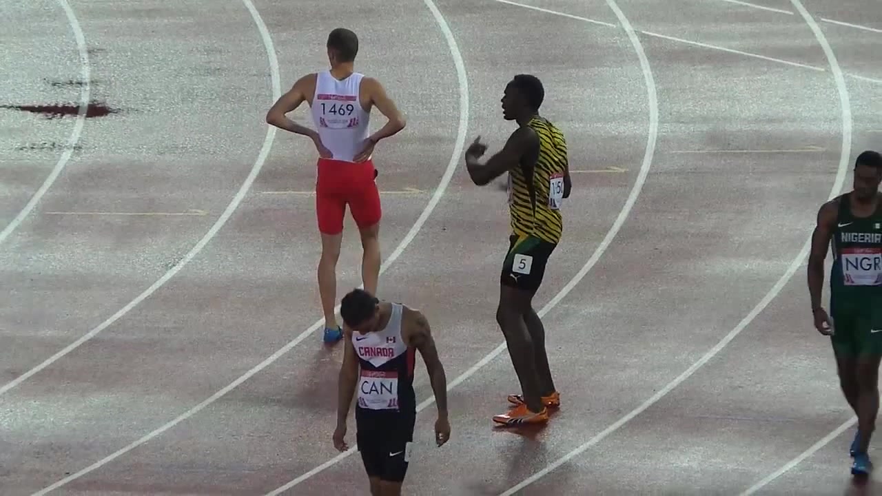 Warm up Like a Boss. Тренер перепутал таблетки? ;-) - Coub