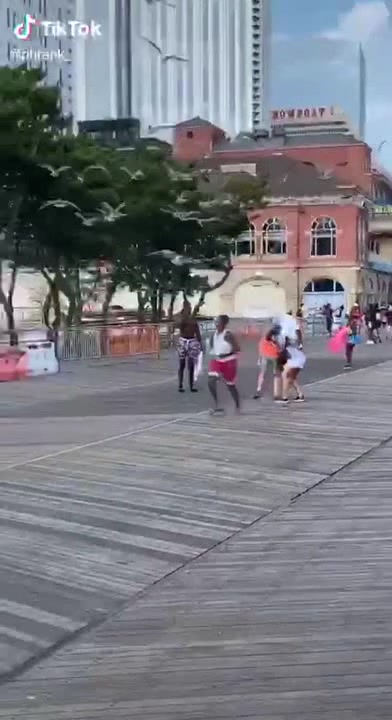 Run, boy, run - Coub