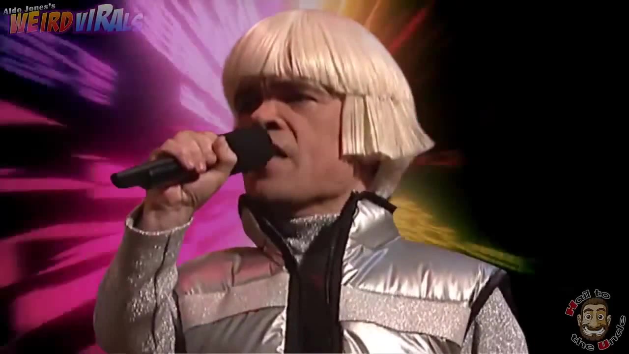 SPACE PANTS PETER DINKLAGE MEME - Coub