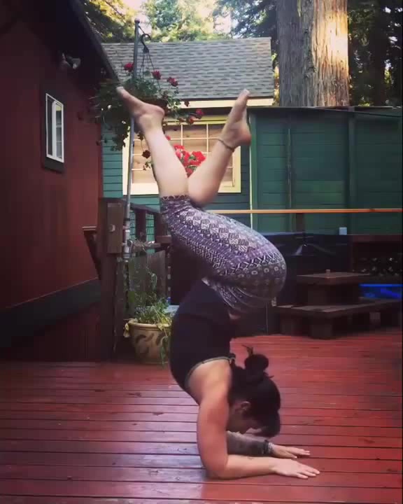 Funny Yoga Fail - Coub