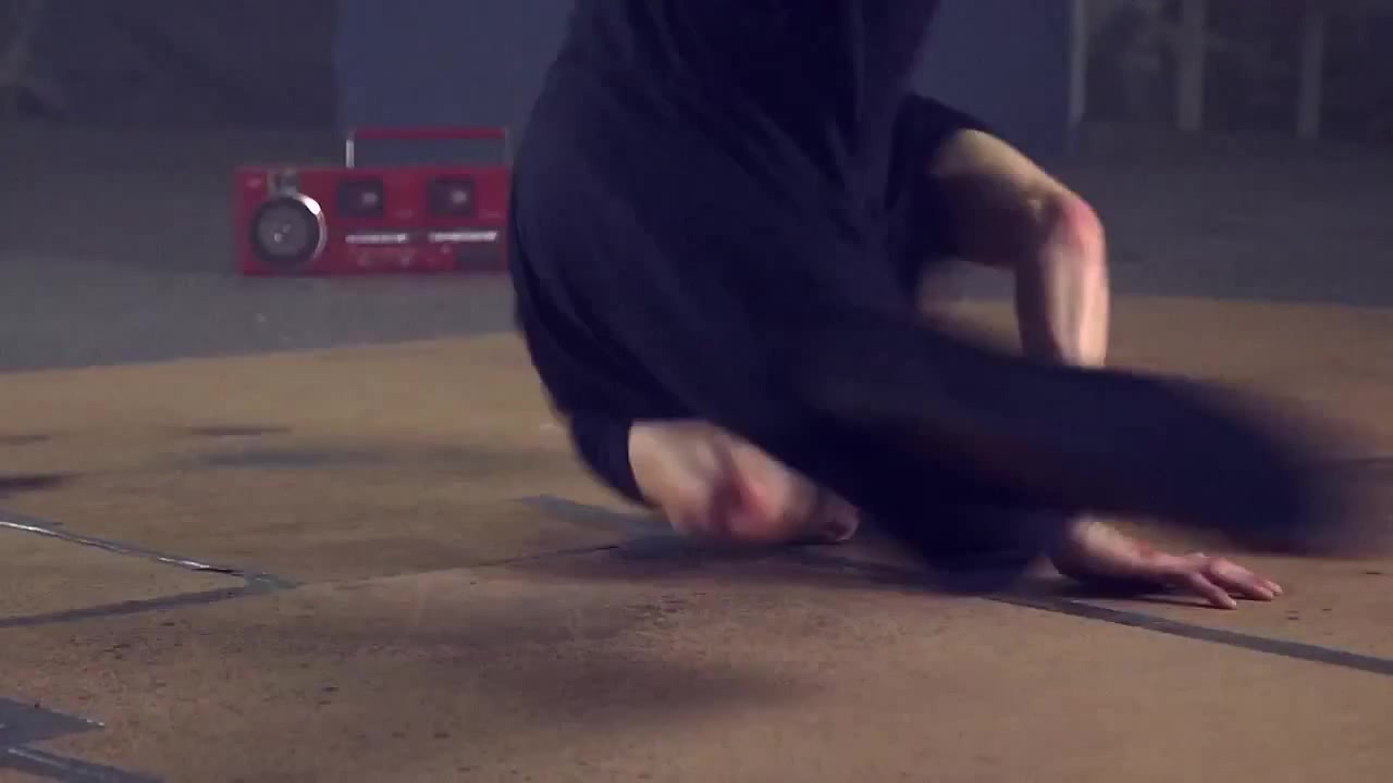 Breakdance with Brad Pitt - Coub