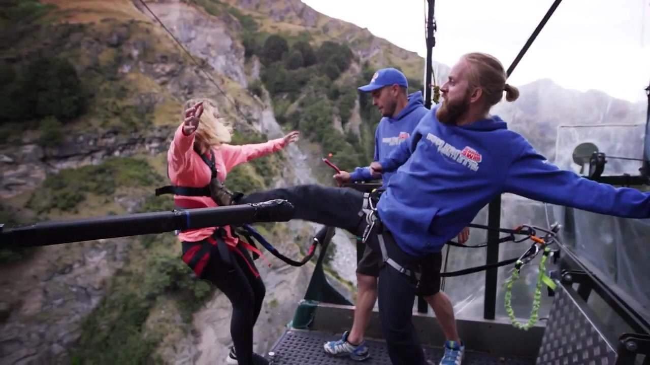 Extreme Bungy Jumping @devinsupertramp - Coub