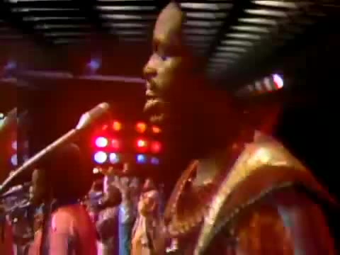 Earth, Wind & Fire - September - Coub