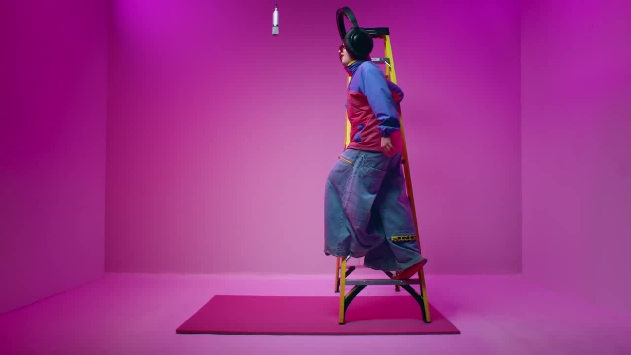 Oliver Tree - Let Me Down [Official Music Video] - Coub