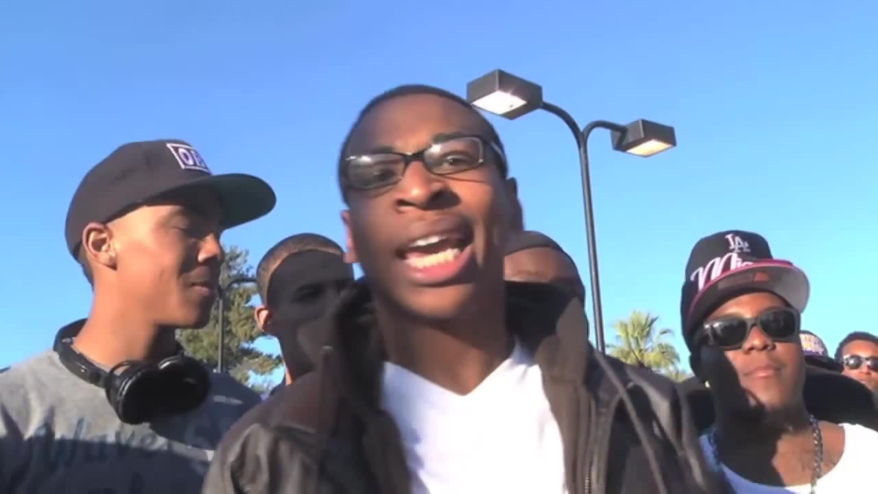 I lied i can't follow my other channels (check tags for other channels ...