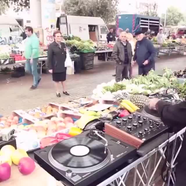 Old Raver - Coub